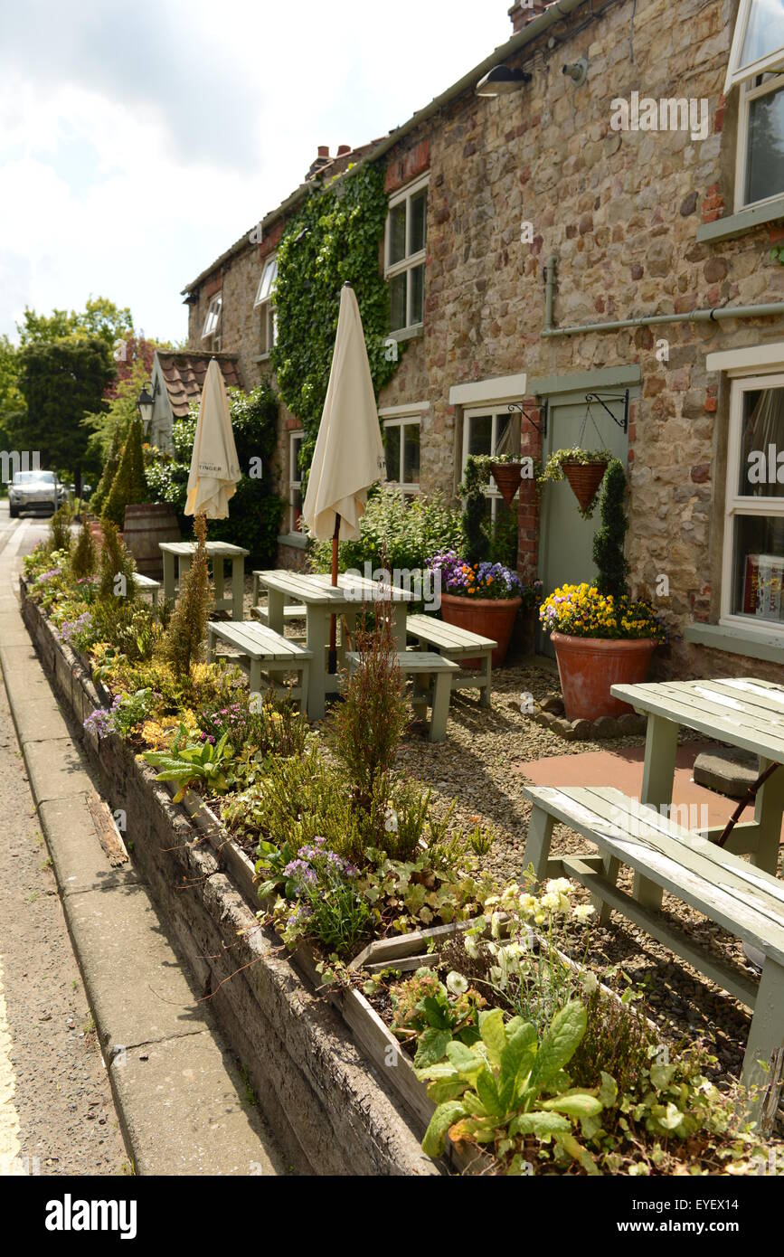 THE BLACK HORSE INN, KIRKBY FLEETHAM, NORTH YORKSHIRE Stock Photo - Alamy