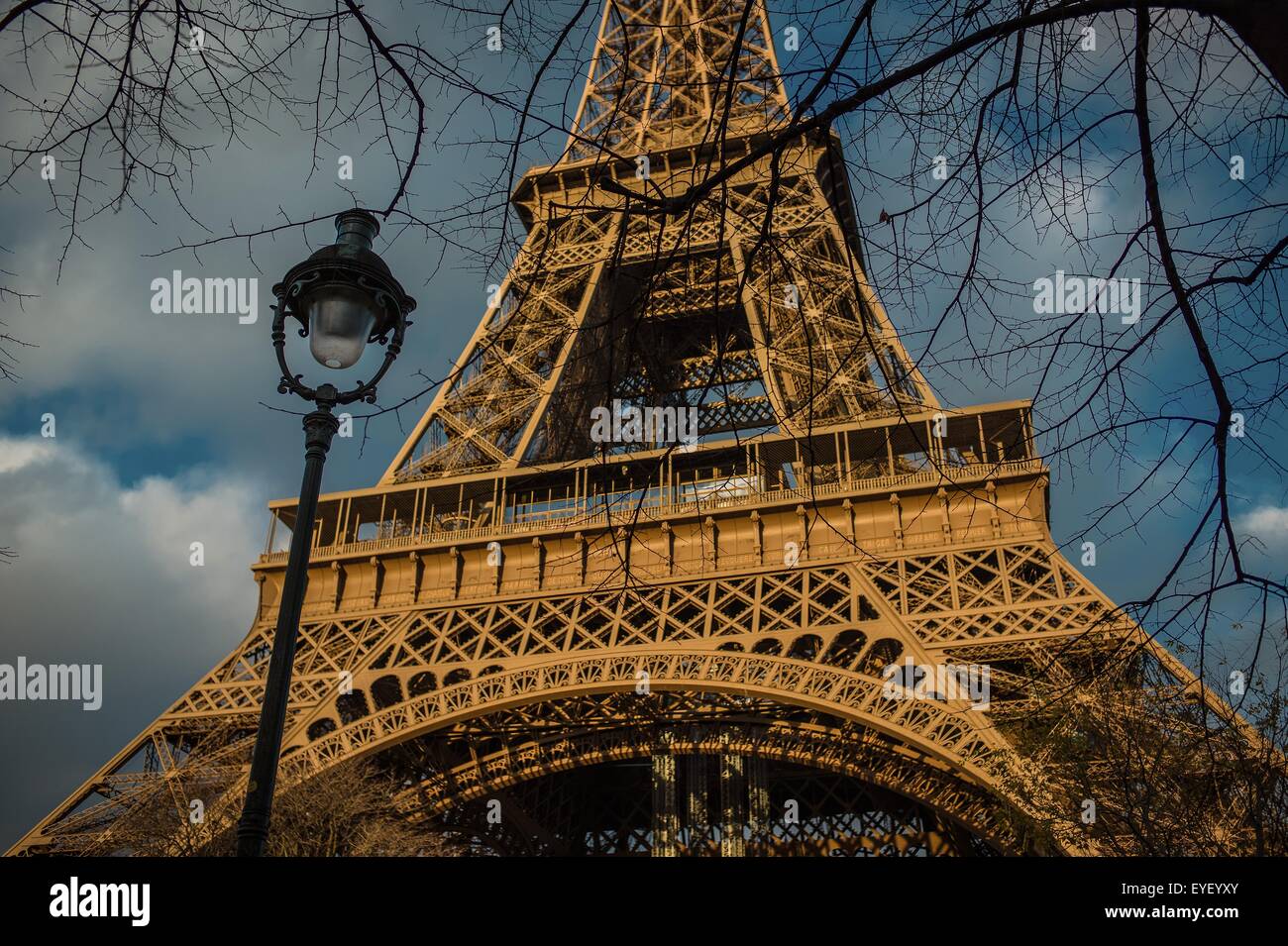 ActiveMuseum 0002778.jpg / The iron lady of Paris, the Eiffel Tower in ...