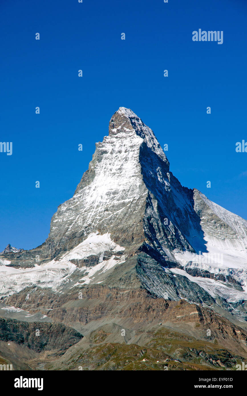 Pyramid snow capped mountains hi-res stock photography and images - Alamy