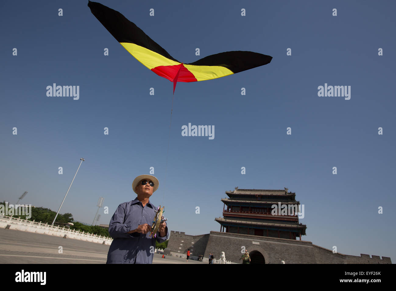 Early morning at Yongdingmen Square and Gate, in Beijing, China Stock ...