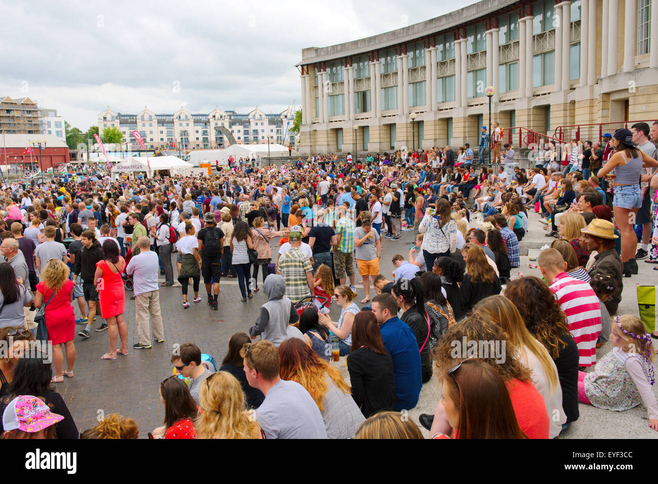 Waterfront square hi-res stock photography and images - Alamy