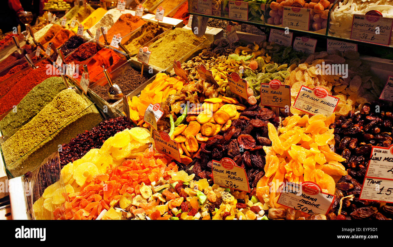 Dried fruits in Spice Bazaar, Istanbul, Turkey Stock Photo - Alamy