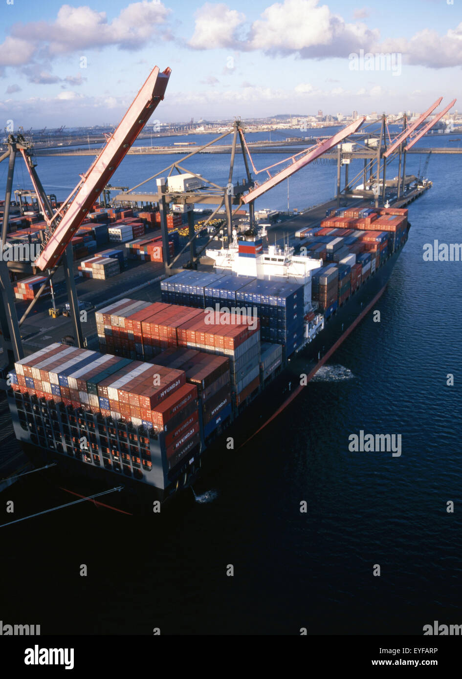 Stern view hi-res stock photography and images - Alamy