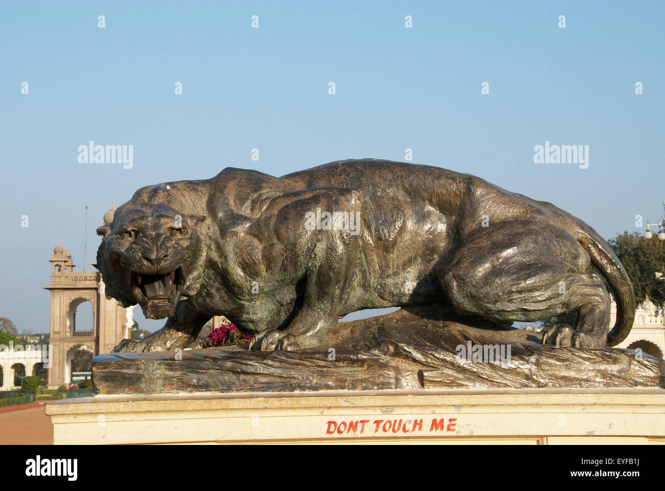 Bronze Lion Statue In The Grounds Of The Mysore Palace, Karnataka ...