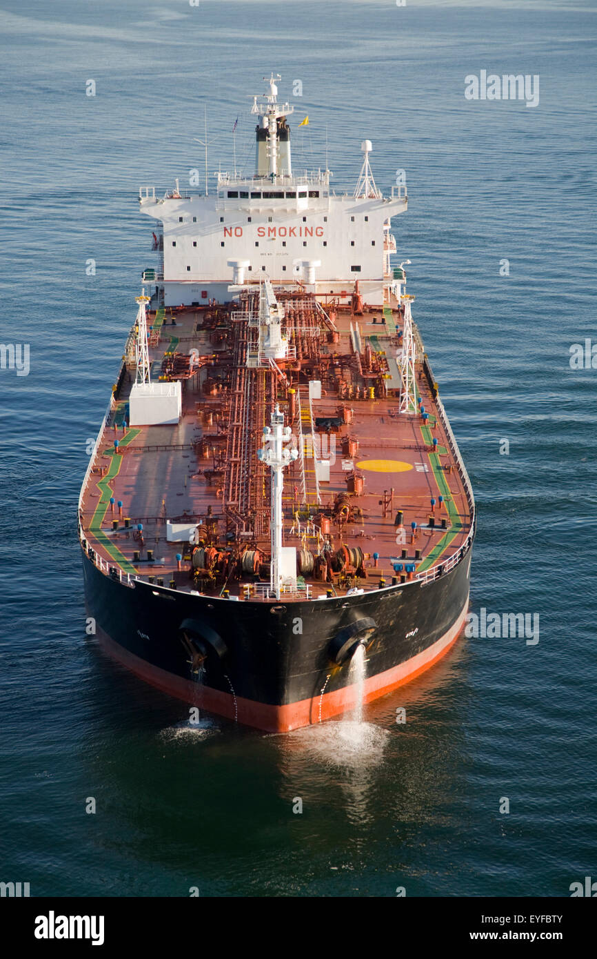Oil Tanker At Sea Stock Photos & Oil Tanker At Sea Stock Images - Alamy