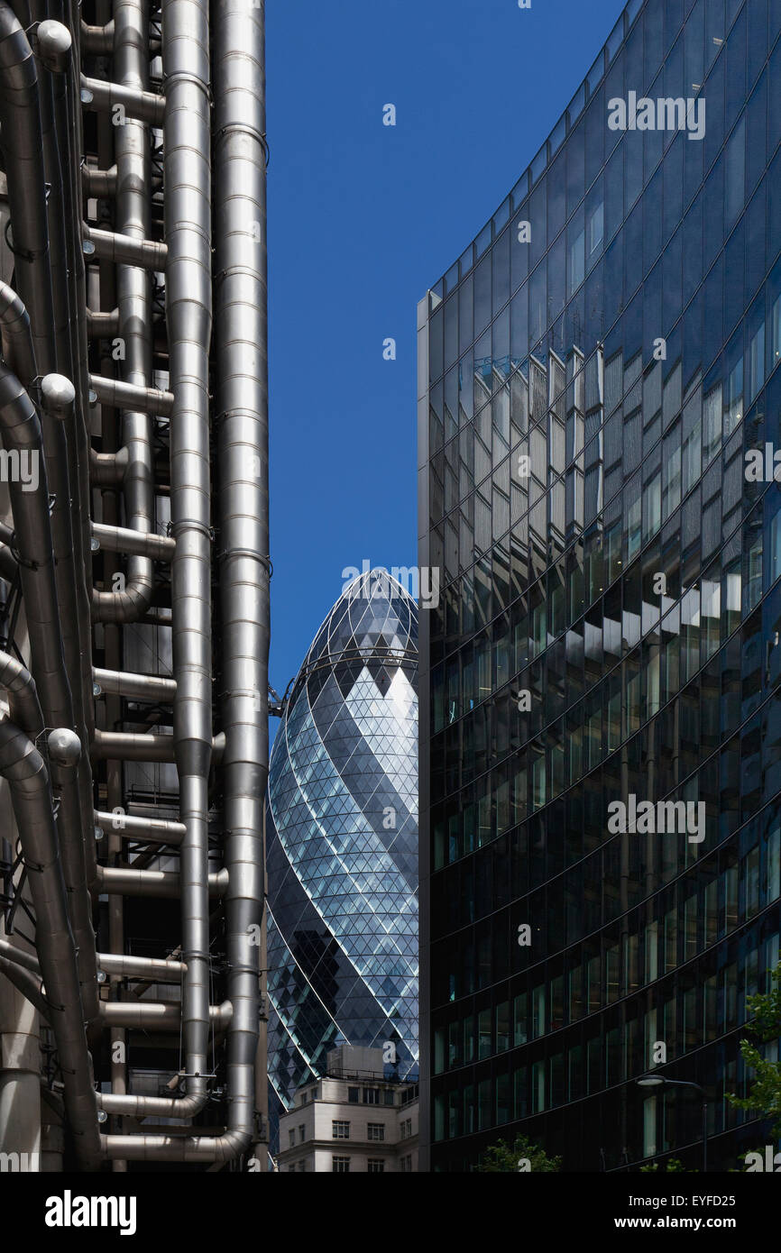 United Kingdom, England, Sir Norman Foster Building behind Willis and ...
