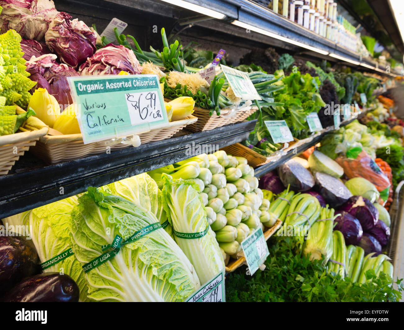 Vegetable stall in supermarket Stock Photo - Alamy
