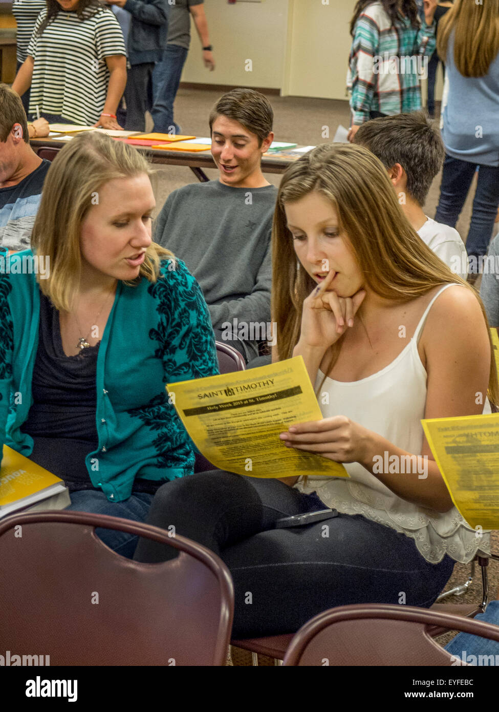 Handout hi-res stock photography and images - Alamy