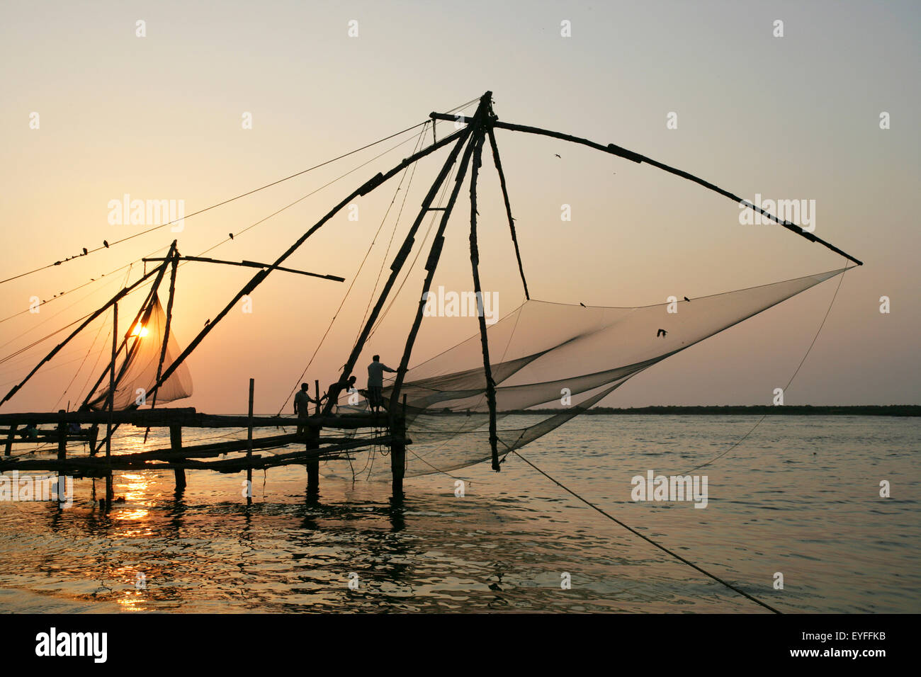 Chinese fishing nets; Fort Cochin, Kochi, Kerala, India Stock Photo - Alamy
