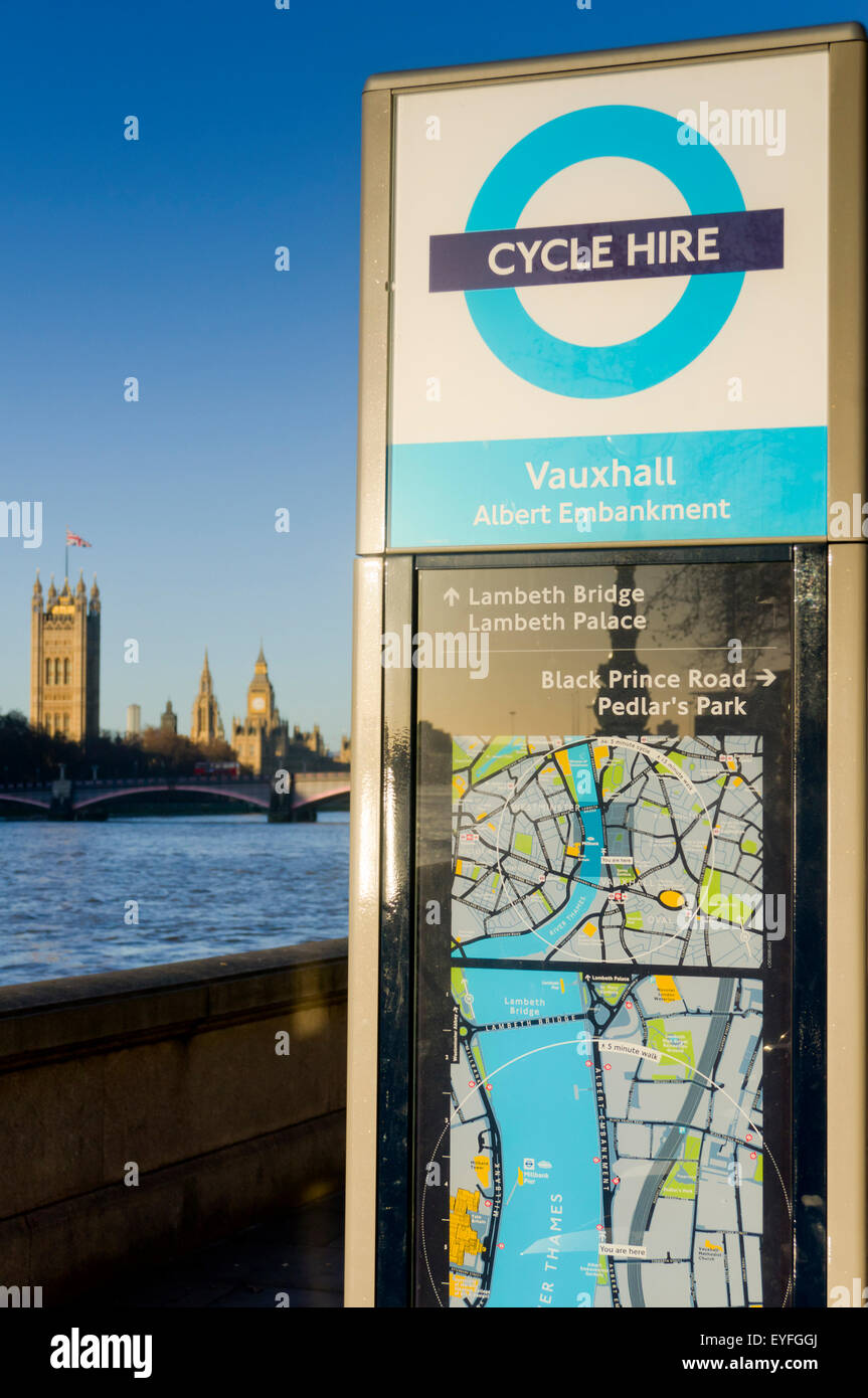 Green map of england hi-res stock photography and images - Alamy