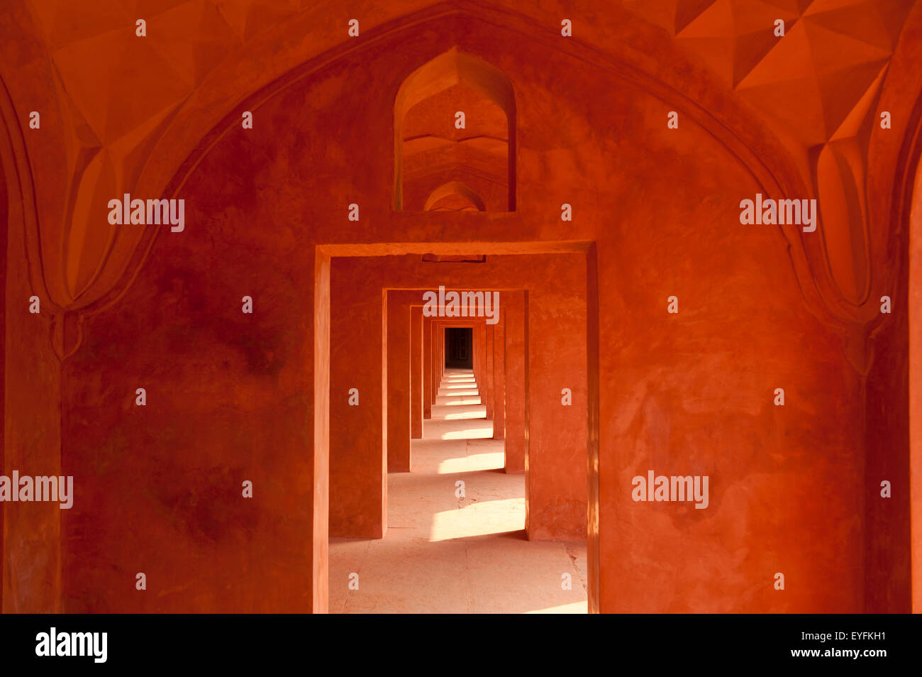 Taj mahal interior hi-res stock photography and images - Alamy
