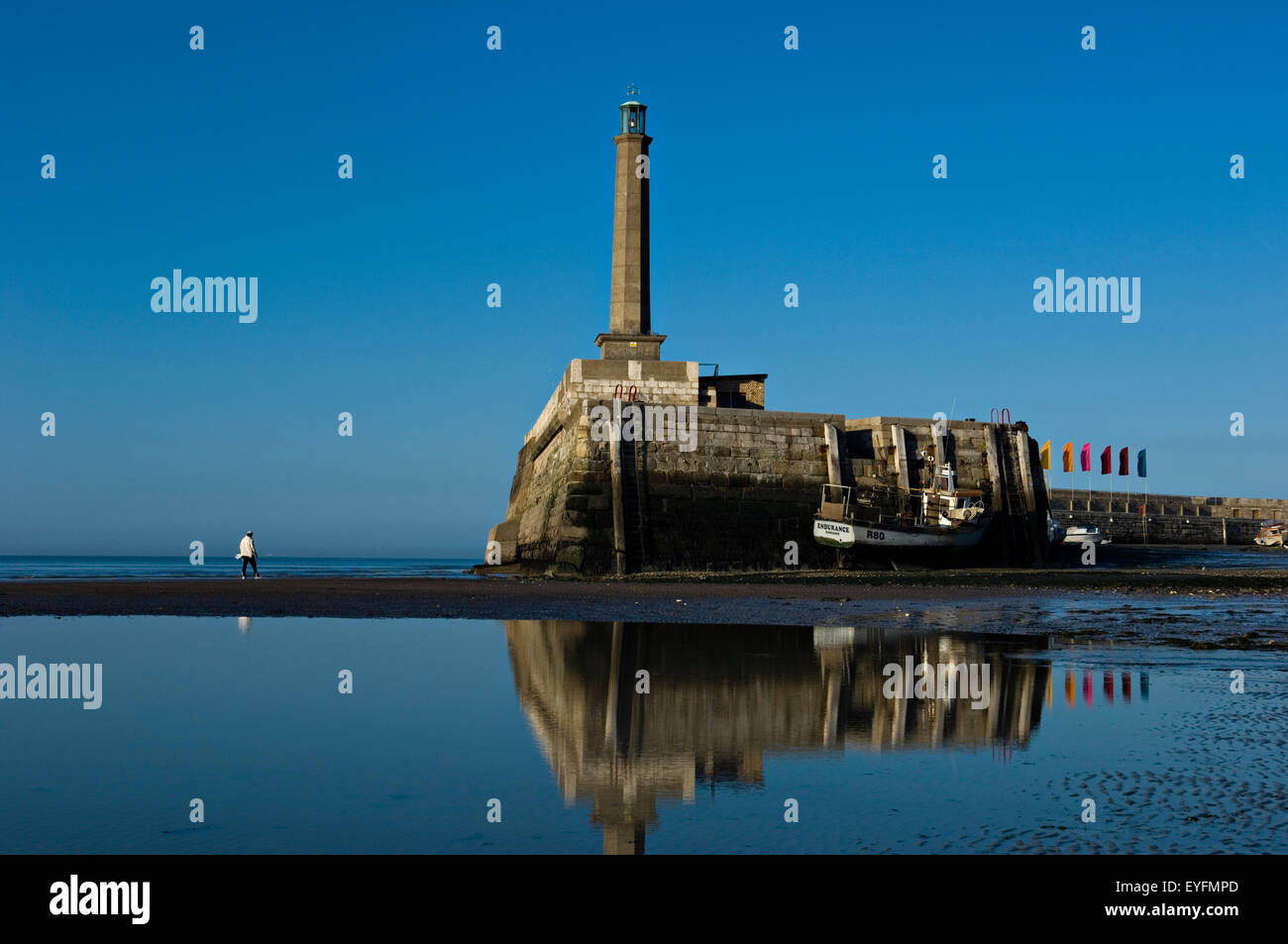 Margate harbour kent lighthouse hi-res stock photography and images - Alamy