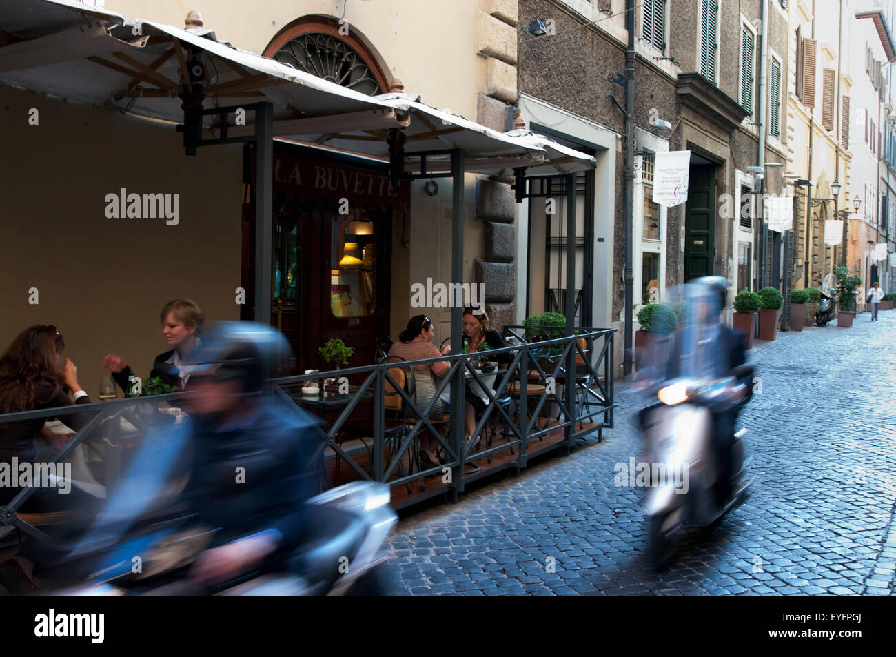 Streetscene, Rome, Italy Stock Photo - Alamy