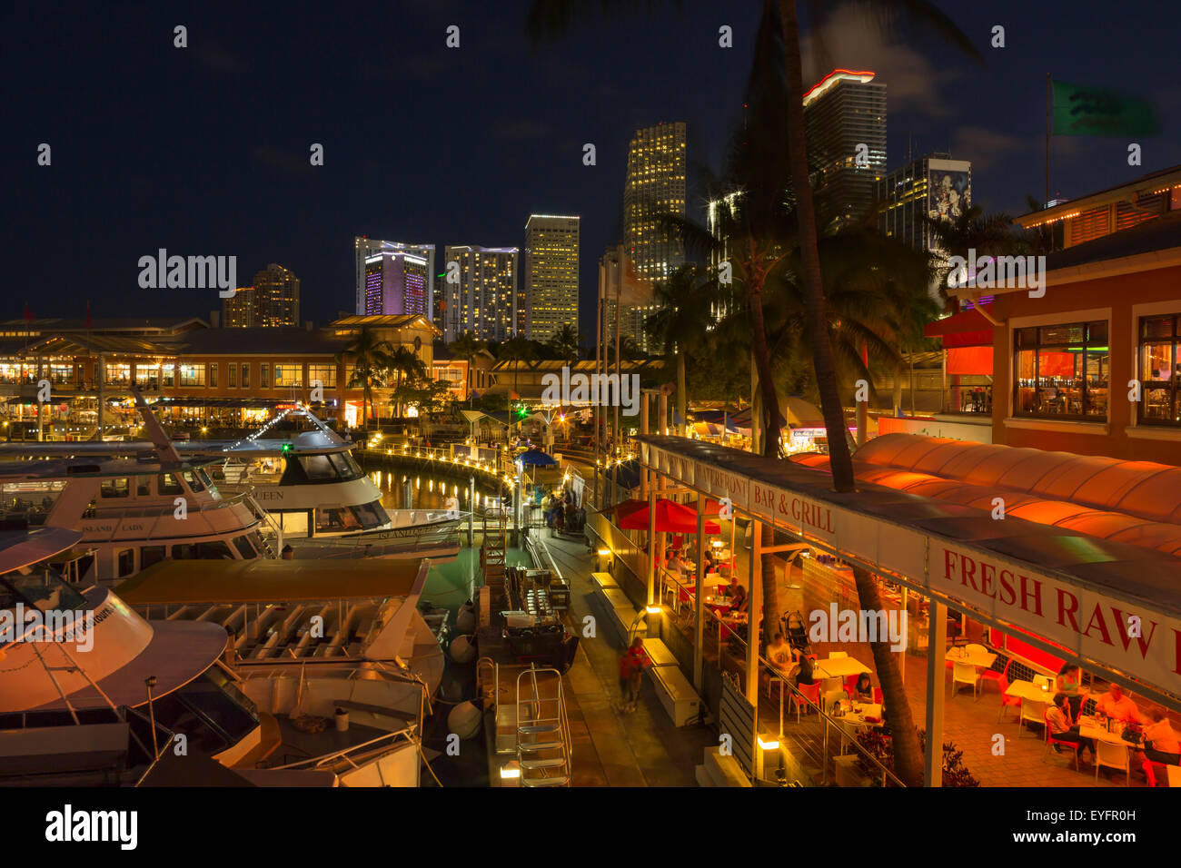 RESTAURANTS BAYSIDE MARKETPLACE MARINA DOWNTOWN SKYLINE MIAMI FLORIDA ...