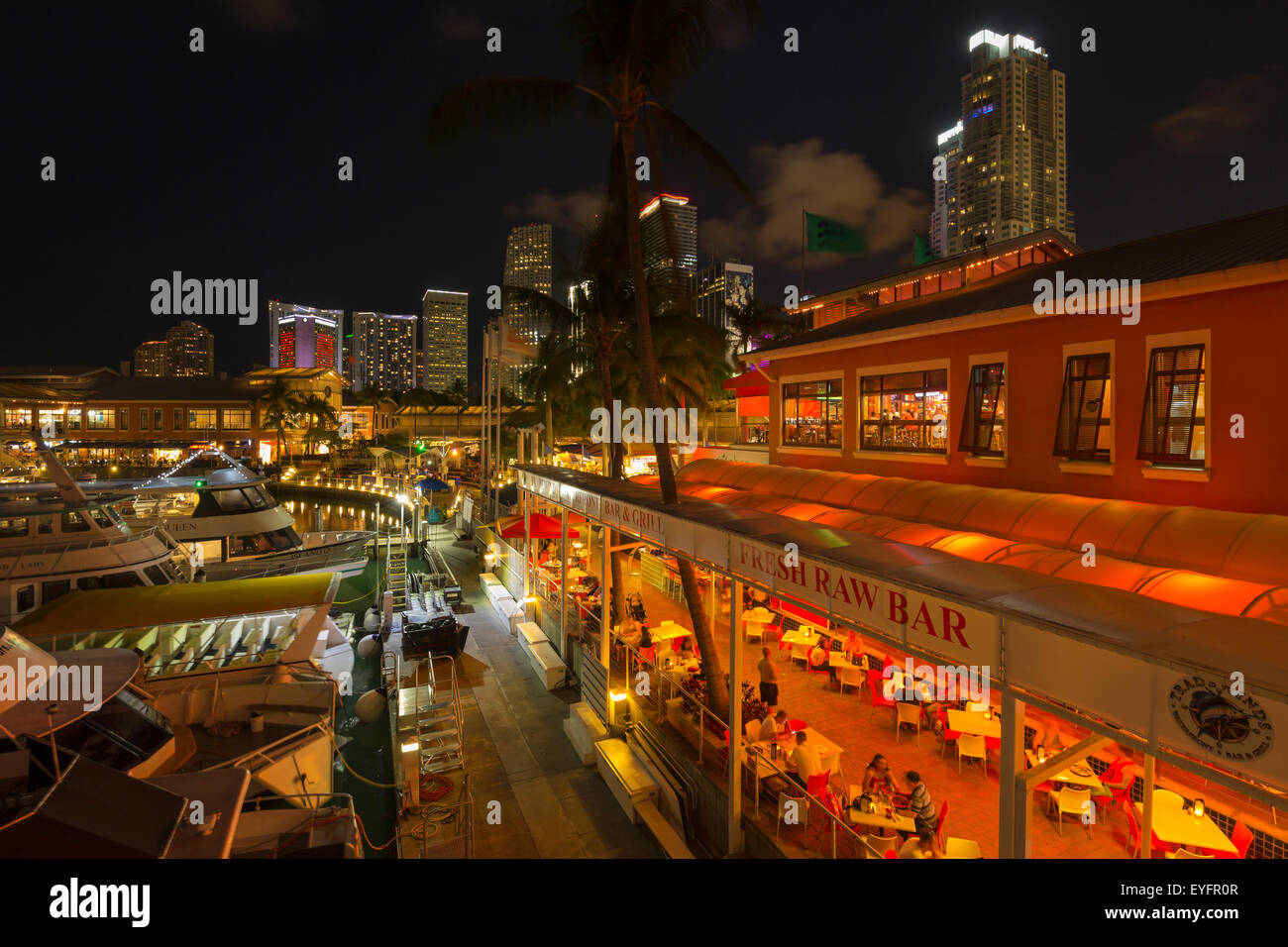 RESTAURANTS BAYSIDE MARKETPLACE MARINA DOWNTOWN SKYLINE MIAMI FLORIDA ...
