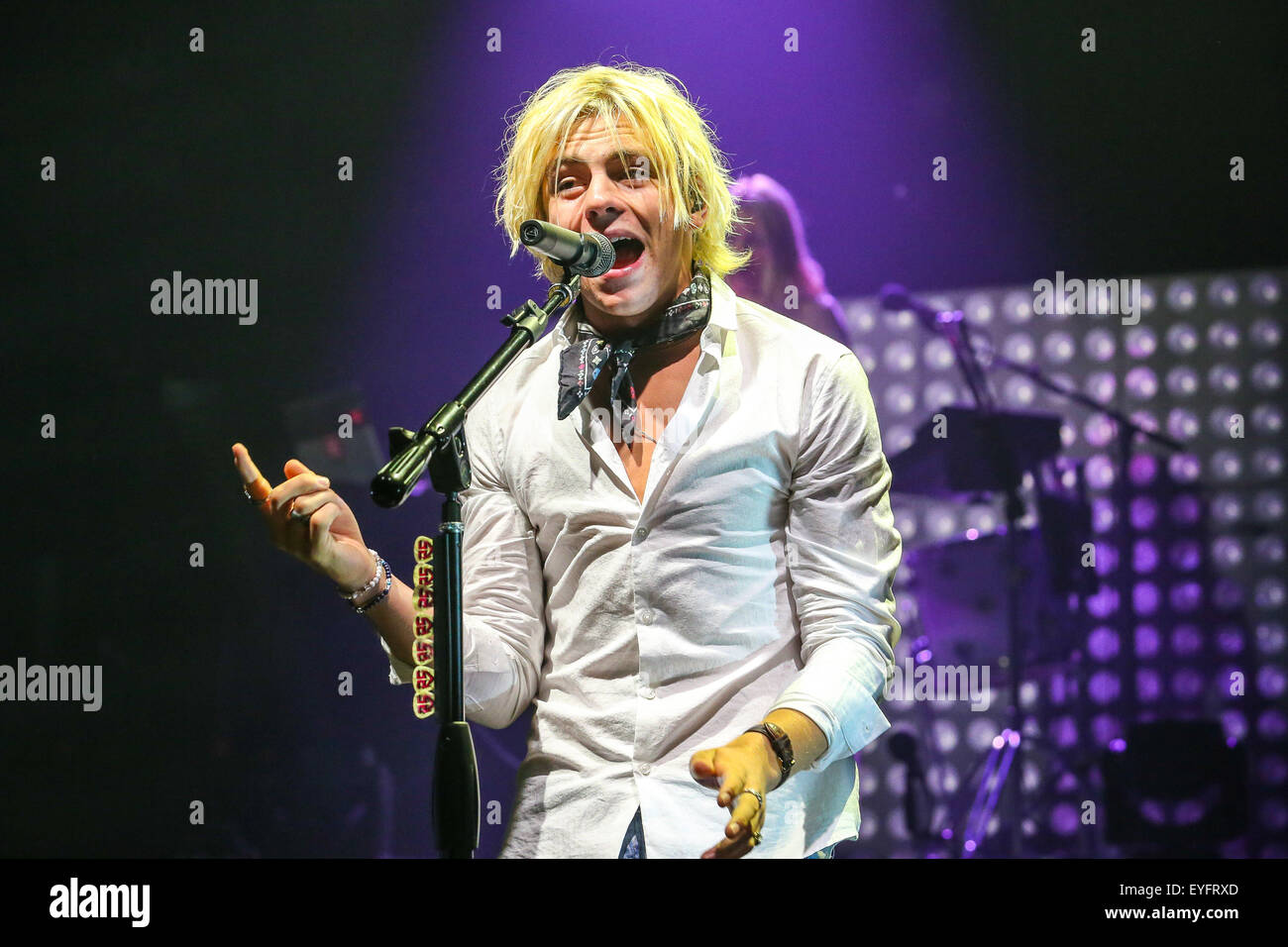 Carolina ross singer hi-res stock photography and images - Alamy