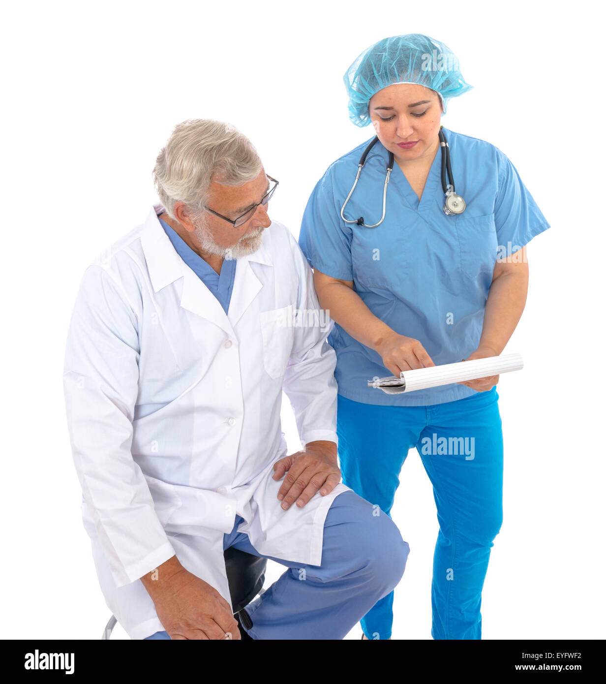 Doctor nurses chart worried hi-res stock photography and images - Alamy