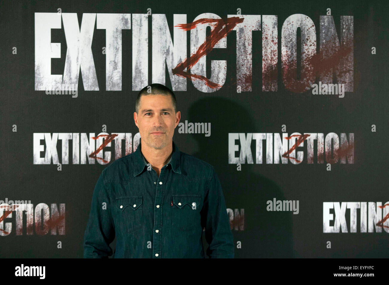 Matthew Fox attends the 'Extinction' photocall at Eurobuilding Hotel on ...