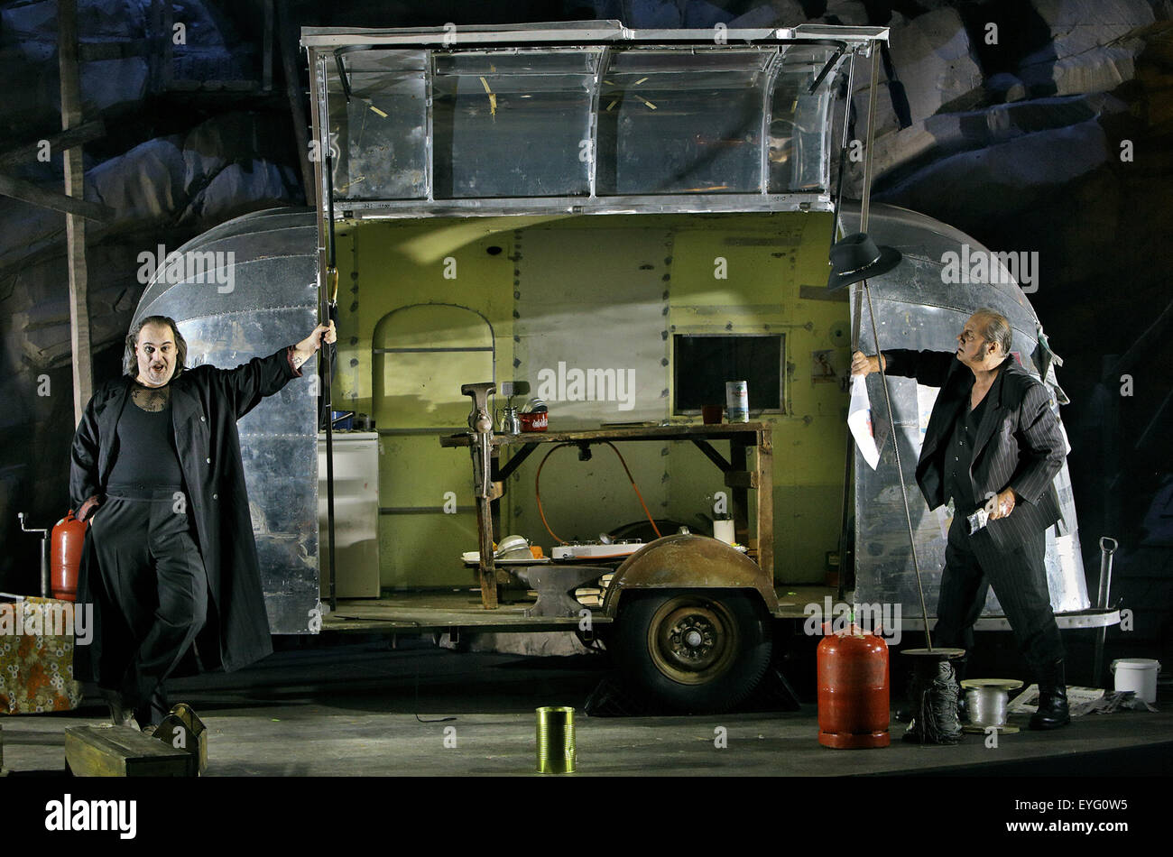 HANDOUT - 'Siegfried', photo rehearsal from 2015, Act 1: Wolfgang Koch ...