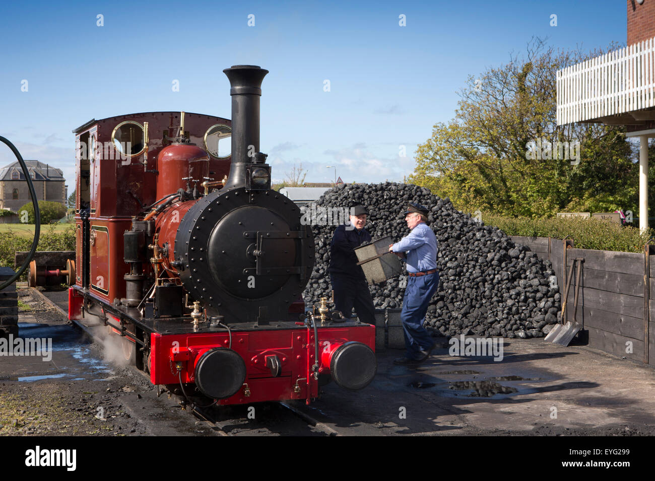 UK, Wales, Gwynedd, Towyn, Tal-y-Llyn Railway, Tywyn Station, 1866 0-4 ...