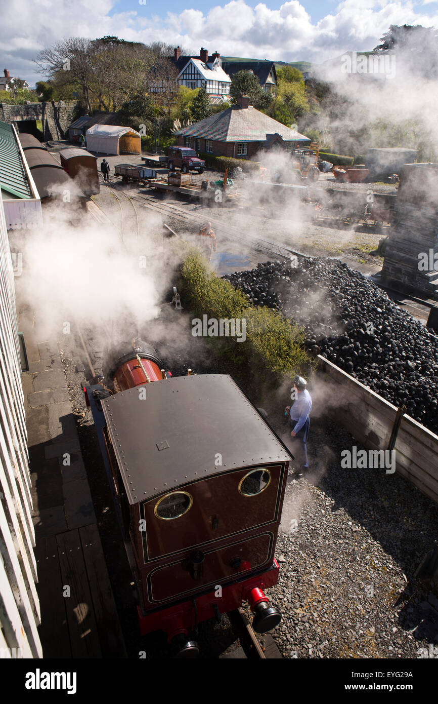 UK, Wales, Gwynedd, Towyn, Tal-y-Llyn Railway, Tywyn Station, elevated ...
