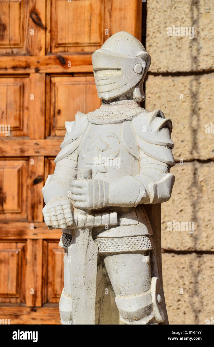 Statue of a Medieval Knight Stock Photo - Alamy