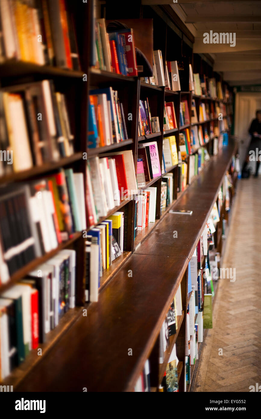 Victorian bookshop hi-res stock photography and images - Alamy