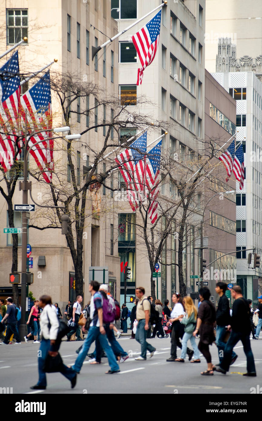 Pedestrians Crossing 5Th Avenue, Manhattan, New York, Usa Stock Photo ...