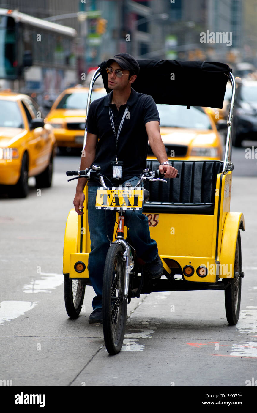 Bicycle Taxis In Midtown Manhattan, New York, Usa Stock Photo - Alamy