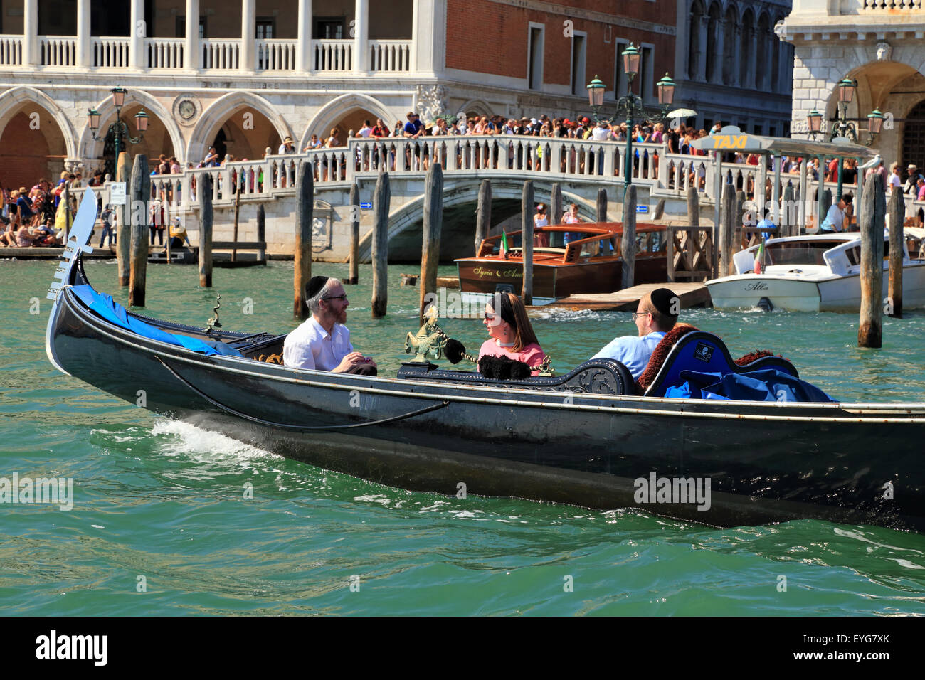 Gondola gondola gondel gondoliere gondolieri gondoliere gondolieri hi ...