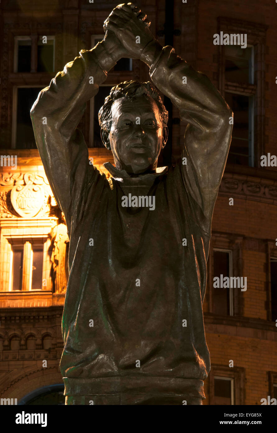 Brian Clough Statue at night, Nottingham City England UK Stock Photo ...