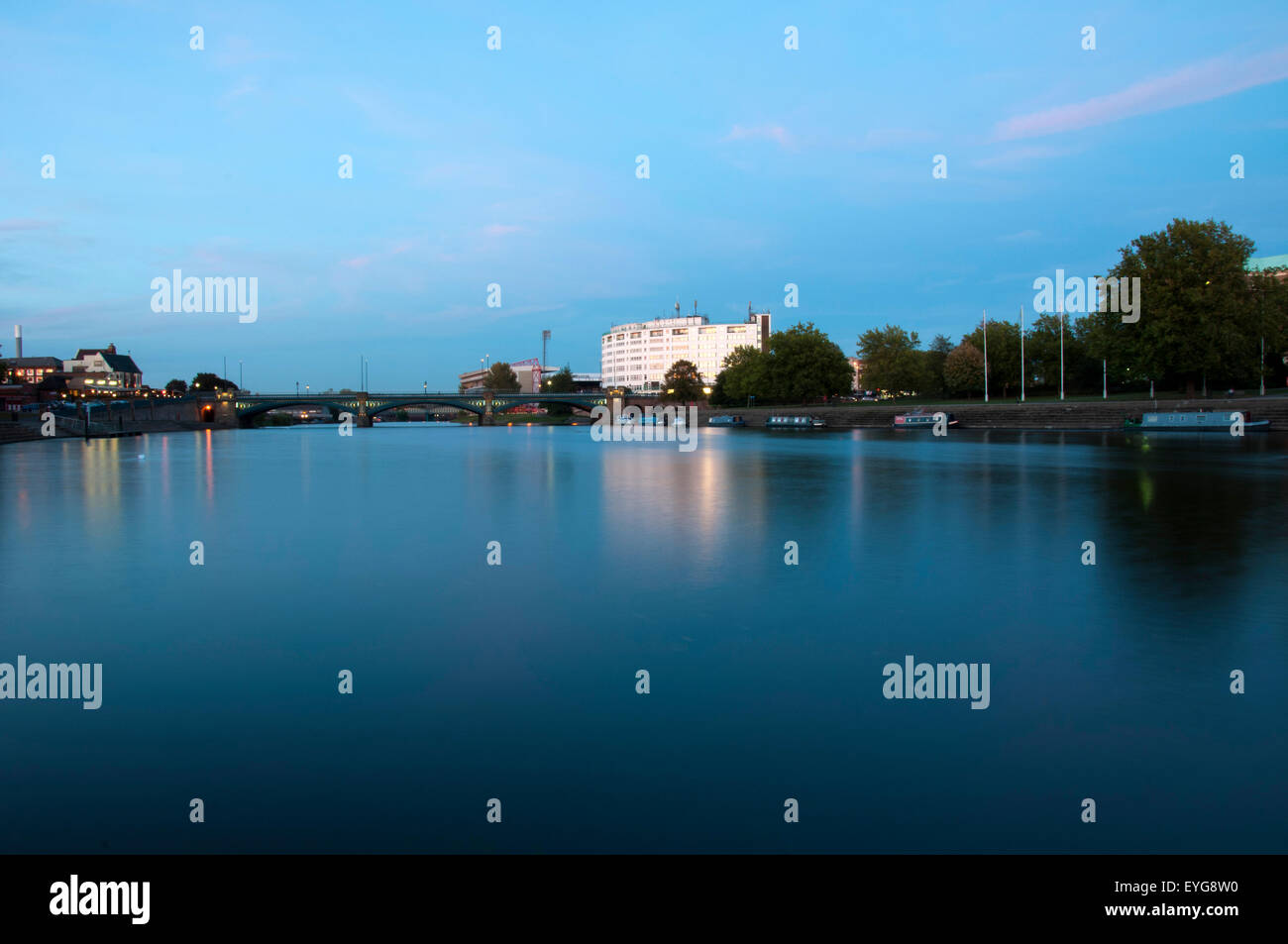 Dusk at Trent Bridge Victoria Embankment in Nottingham, Nottinghamshire ...