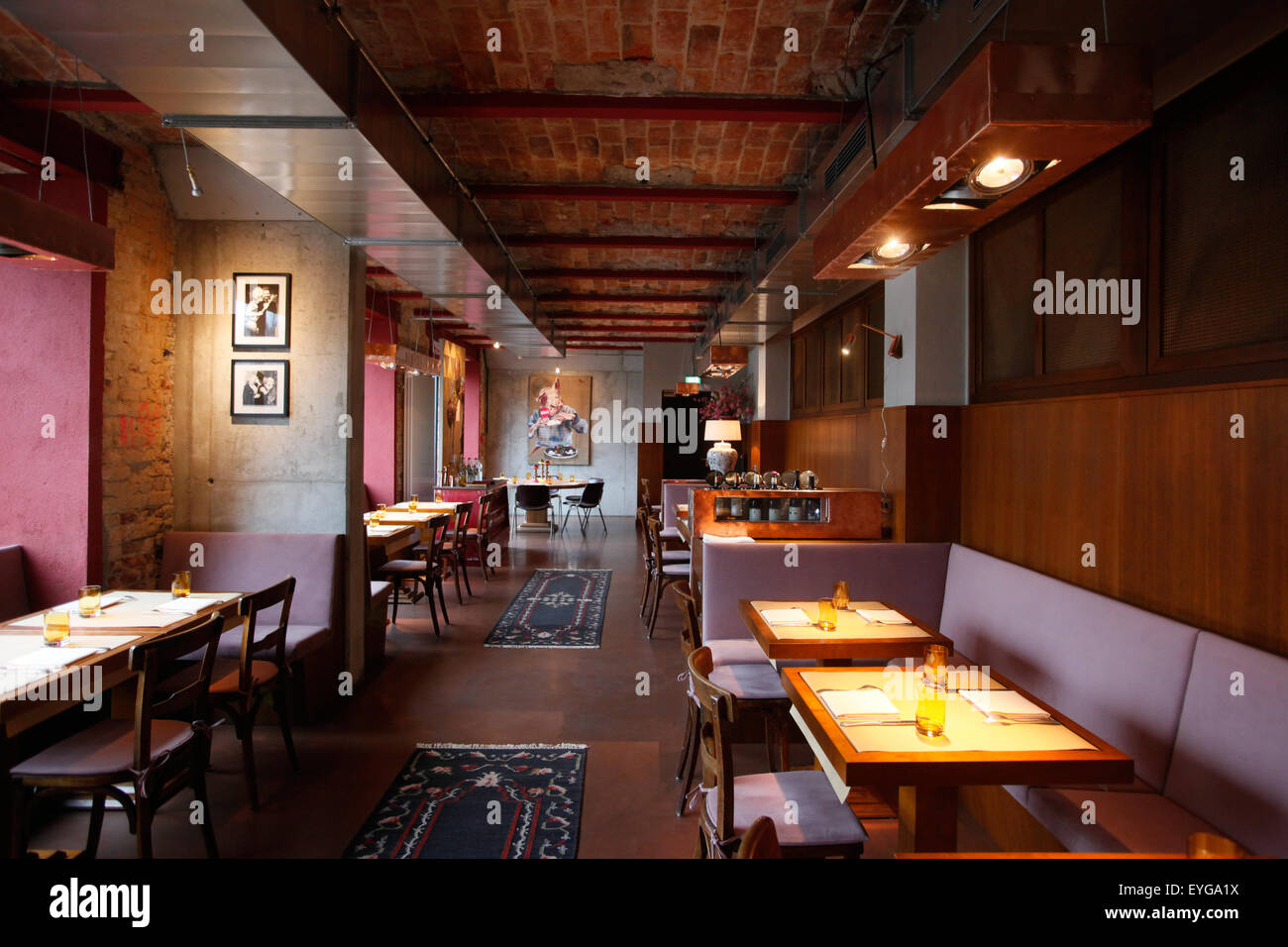 Tim raue restaurant hi-res stock photography and images - Alamy