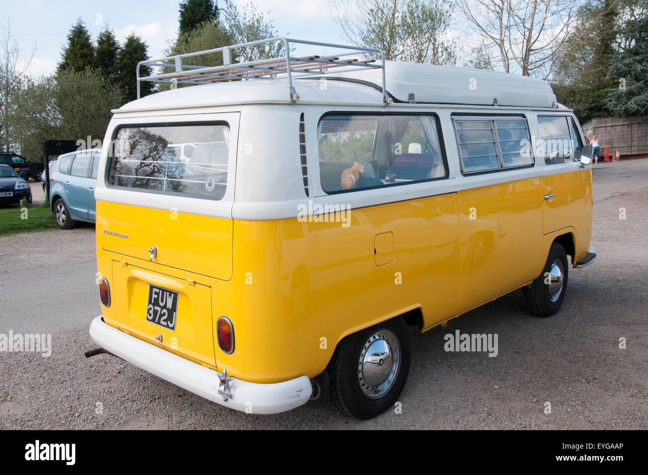 Yellow vw campervan hi-res stock photography and images - Alamy