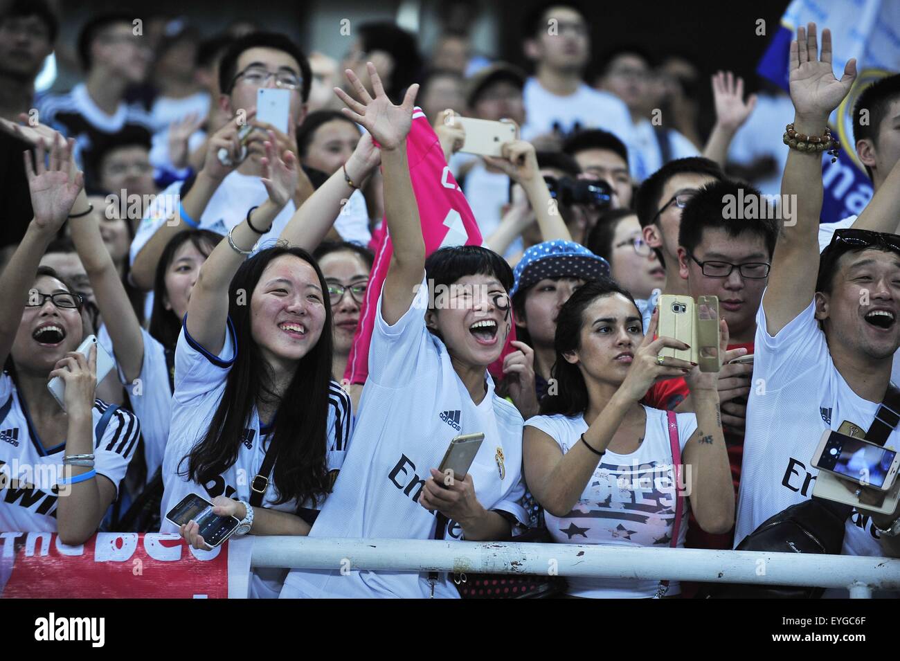 Fans real madrid training hi-res stock photography and images - Alamy