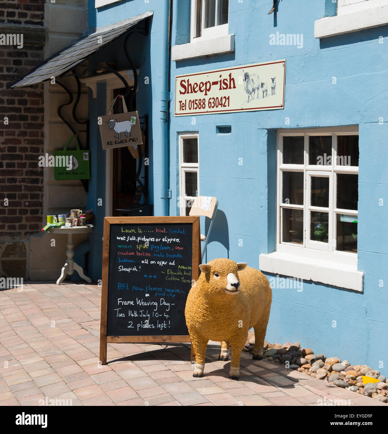 Bishops castle shropshire hi-res stock photography and images - Alamy