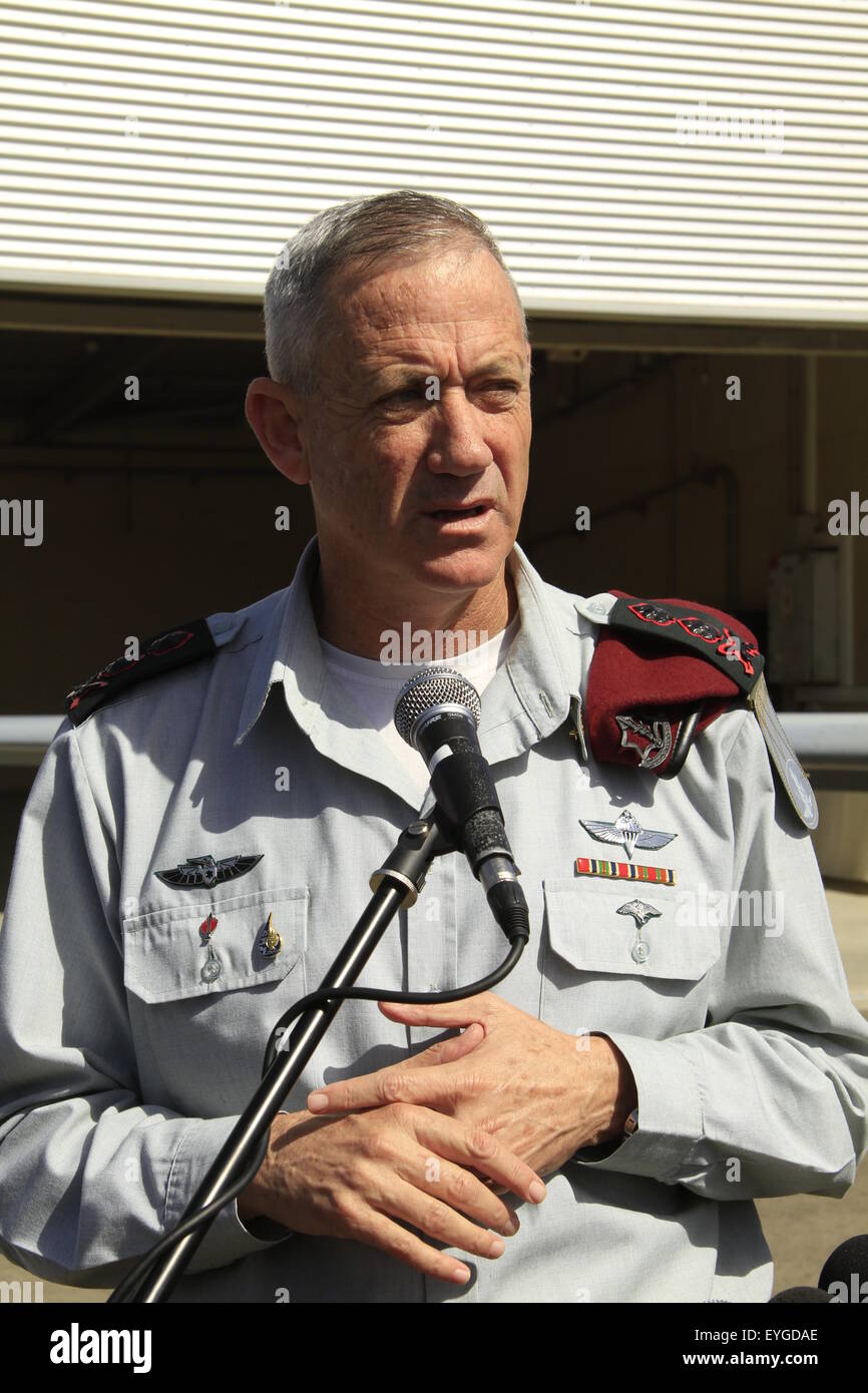 Benny hi-res stock photography and images - Alamy