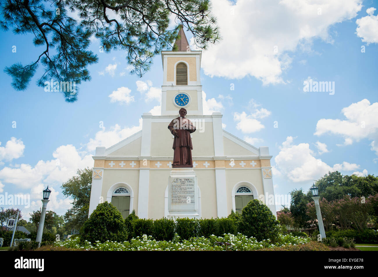USA, Louisiana, St Martin of Tours Catholic Church; St Martinville ...