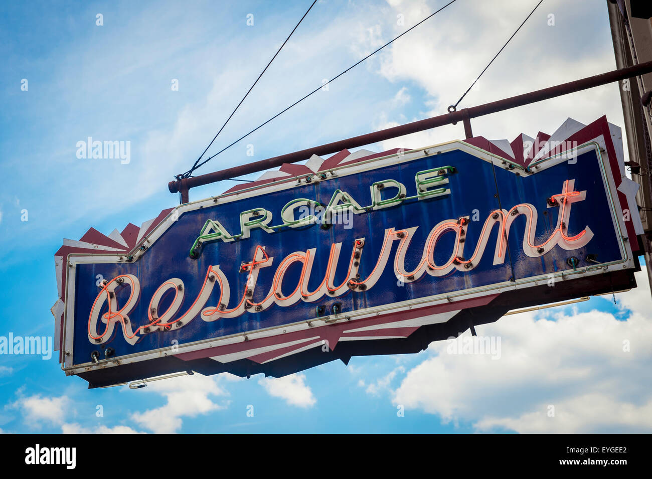 USA, Tennessee, Arcade Restaurant neon sign; Memphis Stock Photo - Alamy