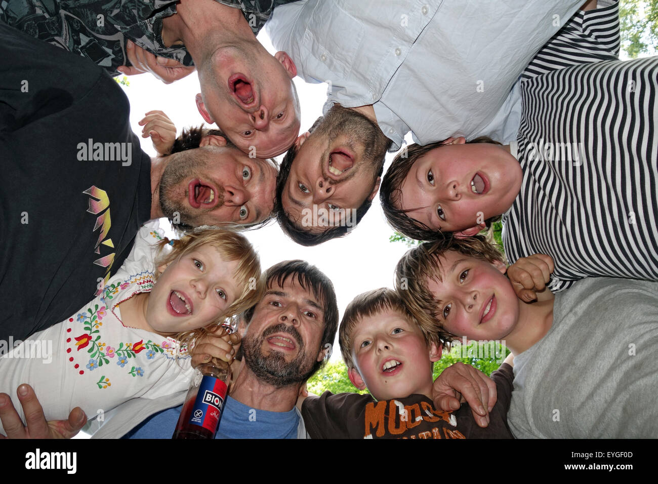 Child yell group hi-res stock photography and images - Alamy