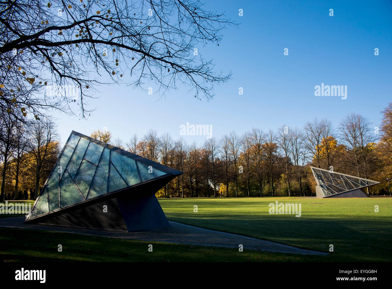 Denmark, Frederiksberg Park; Copenhagen, Museum of Modern Glass Art ...