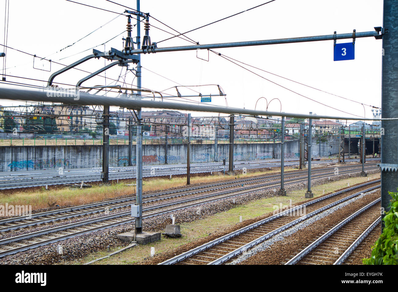 Overhead rail power lines hi-res stock photography and images - Alamy