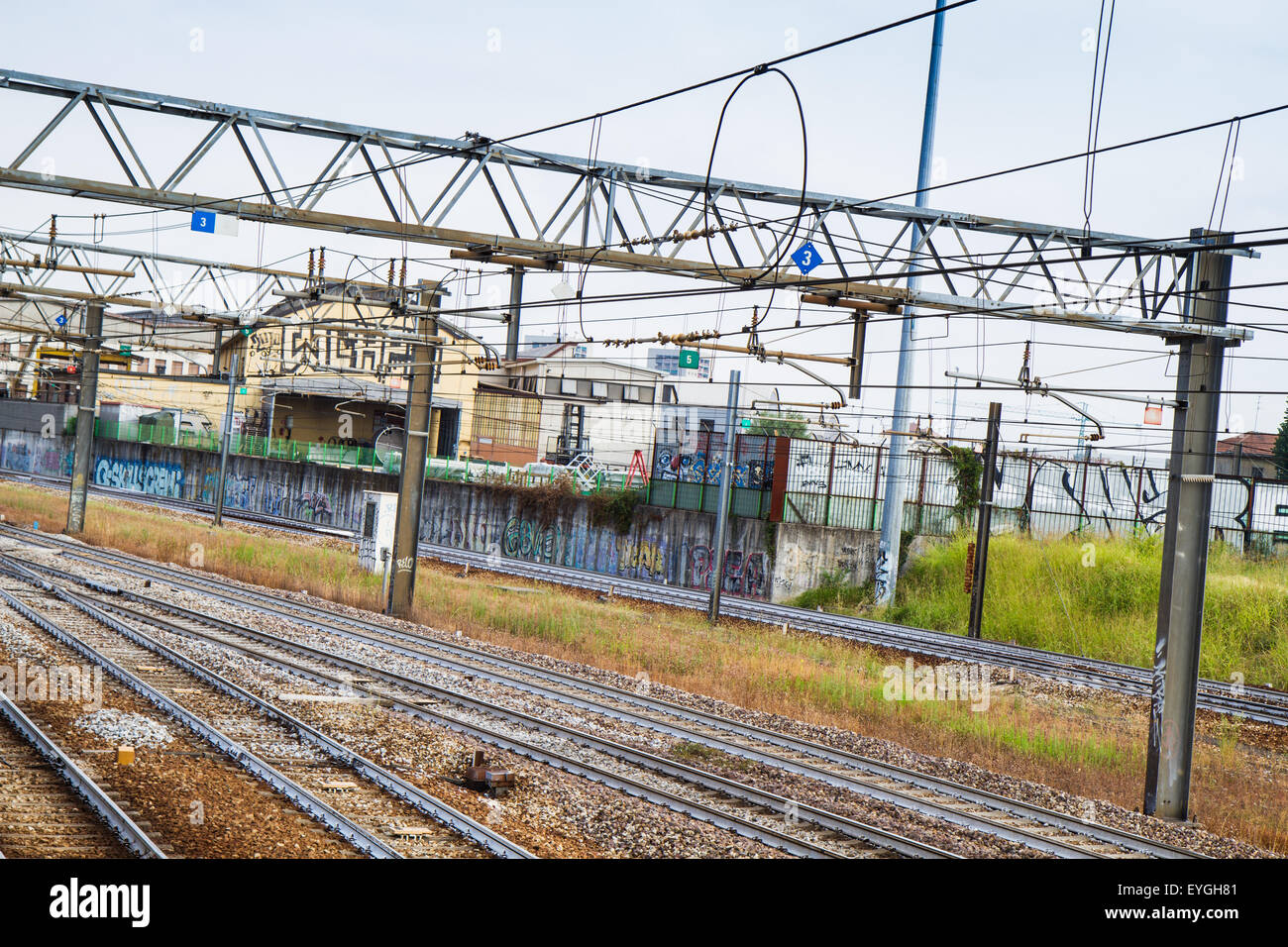 Overhead rail power lines hi-res stock photography and images - Alamy