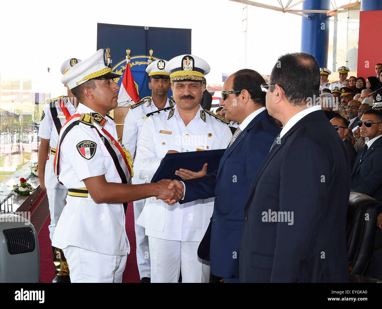 Egyptian police graduation ceremony hi-res stock photography and images ...