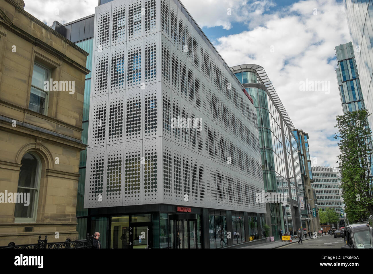 Outside view of a modern office block Stock Photo - Alamy