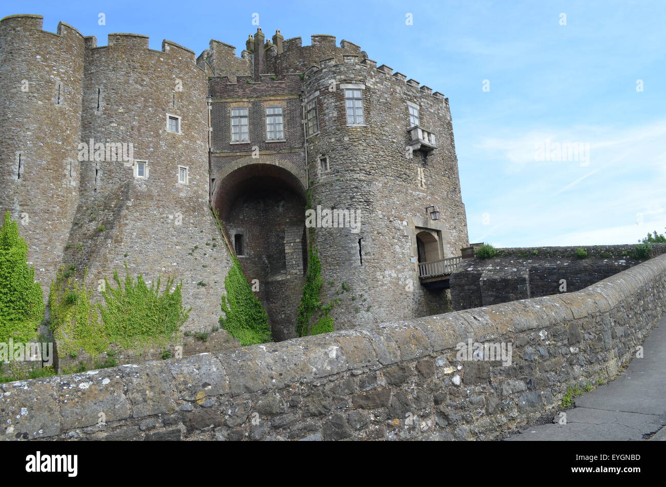 Dover castle entrance hi-res stock photography and images - Alamy