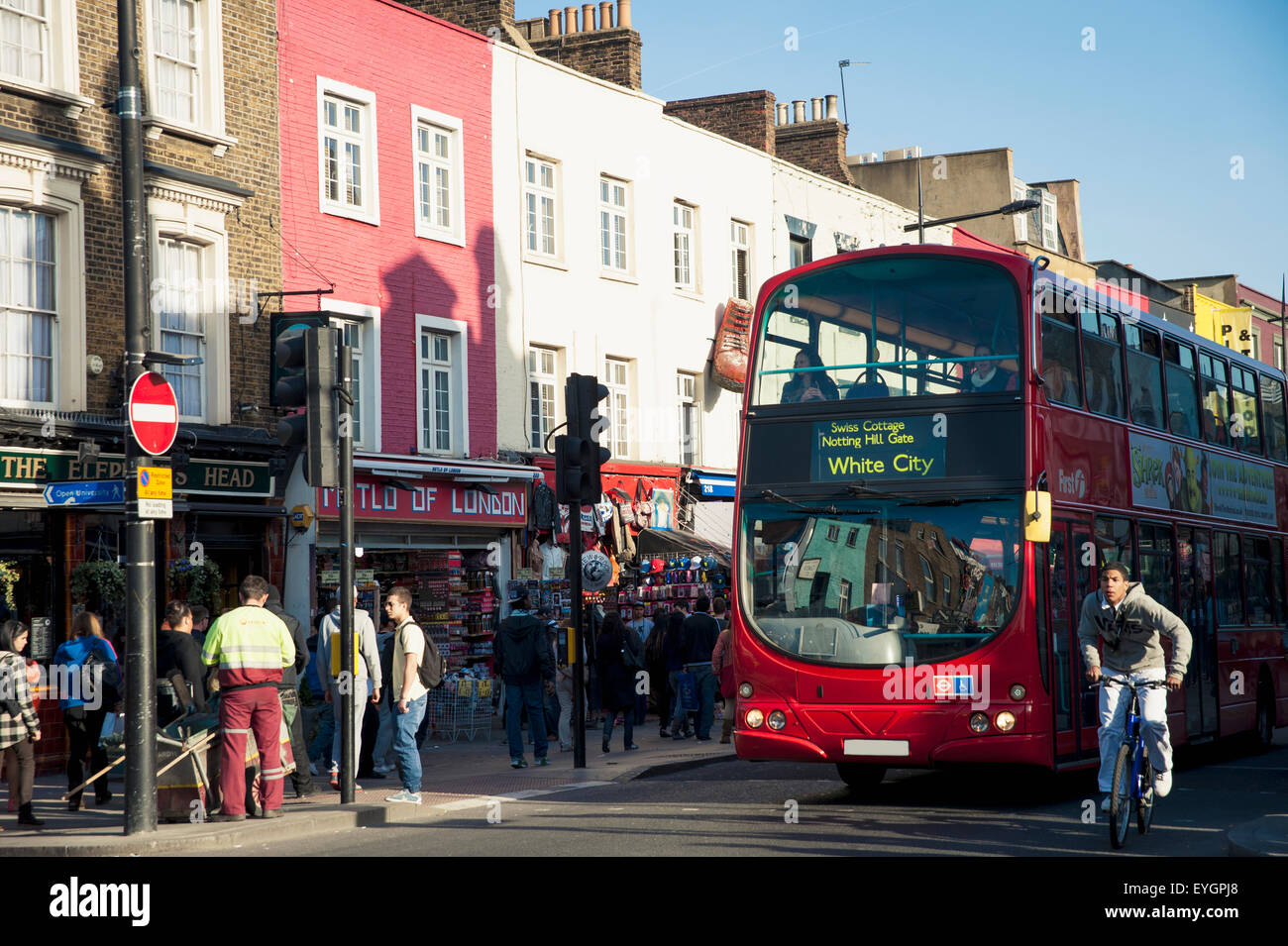 Decker day exterior high street hi-res stock photography and images - Alamy