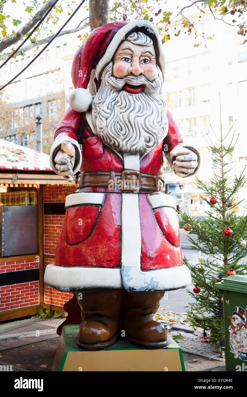 Germany, Berlin, Berlin, Santa Claus statue; Breitscheid Platz Stock ...