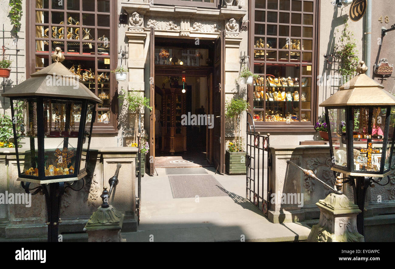 Gdansk amber hi-res stock photography and images - Alamy