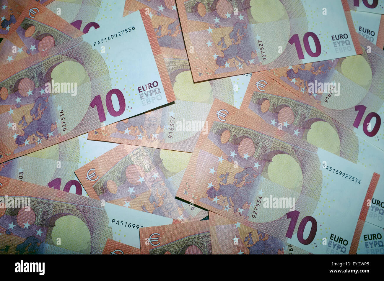 A messy pile of €10 notes Stock Photo - Alamy